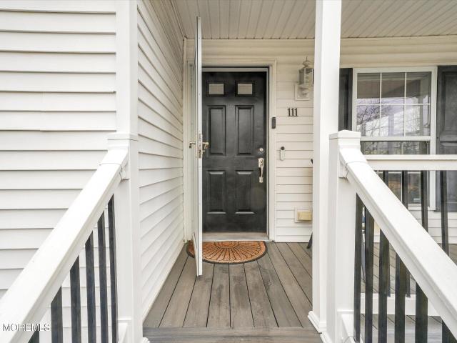 111 N Laurel Street