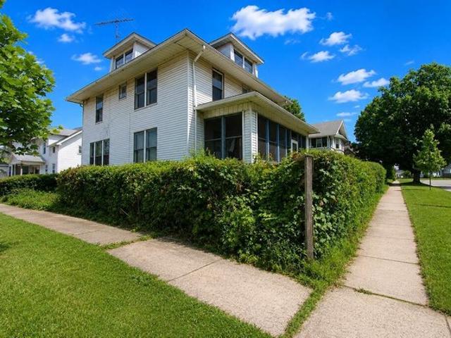 111 Noble St, La Porte, IN 46350