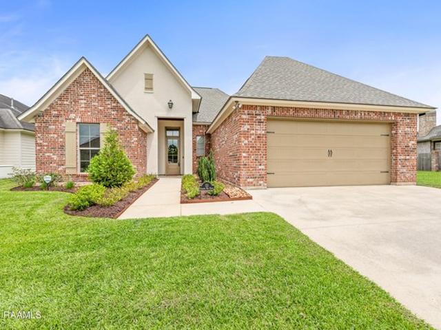 111 Narrow Way Dr, Lafayette, LA 70508