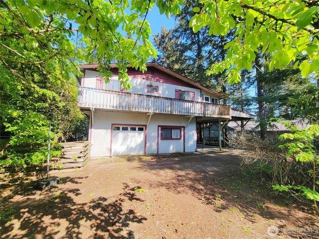 111 NE Briggadun Dr, Belfair, WA 98528