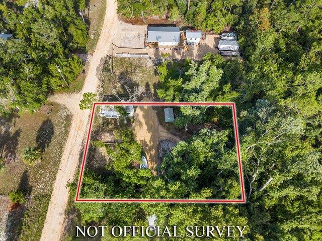 111 NE Fifth Ave, Steinhatchee, FL 32359