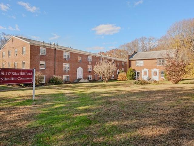 111 Niles Hill Rd Unit B, New London, CT 06320