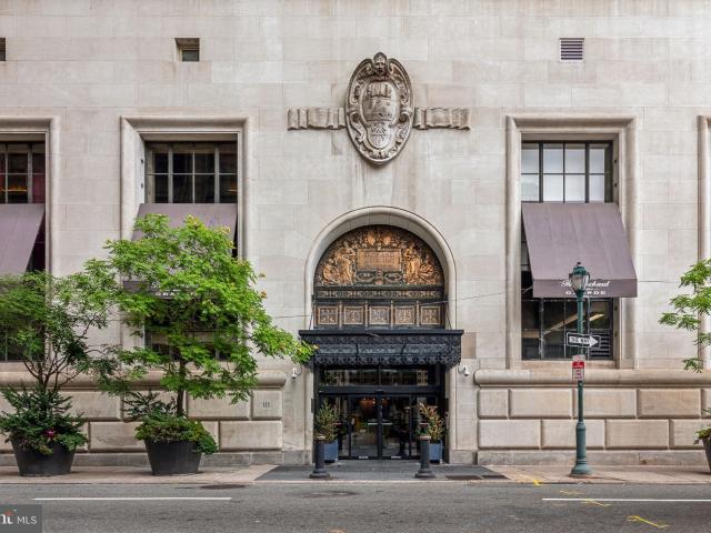 111 S 15th St, Unit 2106, Philadelphia, PA 19102 | MLS #PAPH2605 | Compass