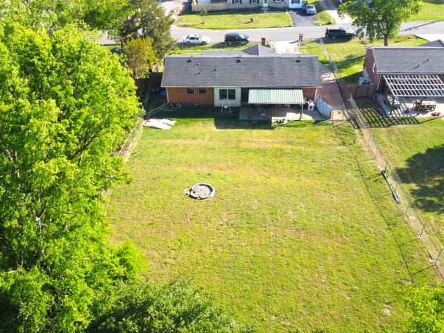 111 S Valley Rd