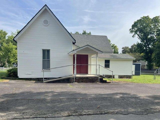 111 S Broadway St, Heber Springs, AR 72543