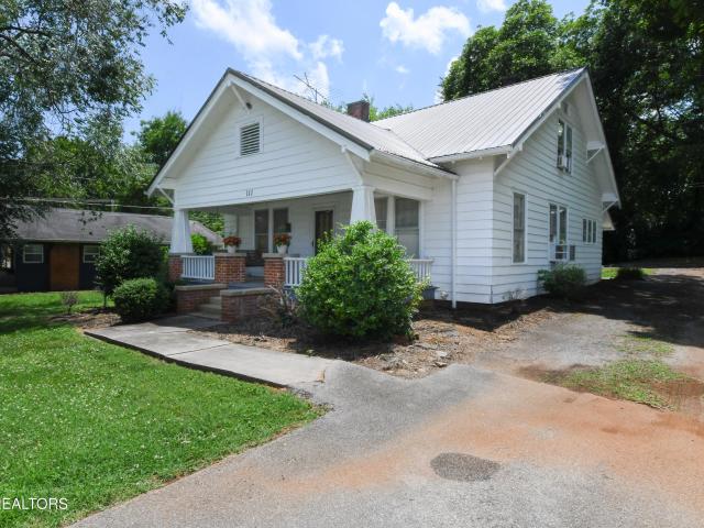 111 S Cedar St