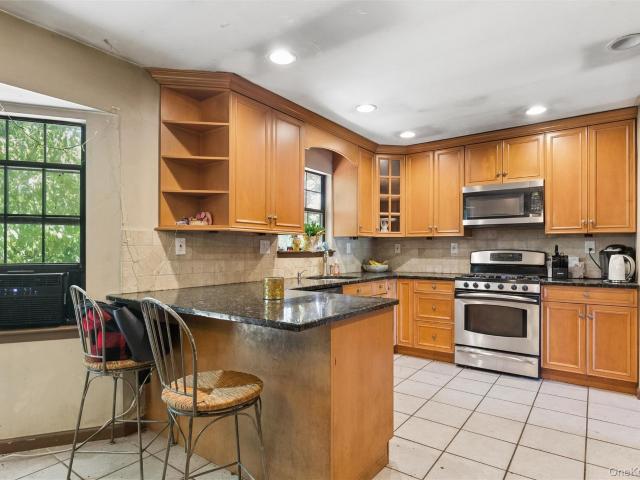 111 S Coleman Road