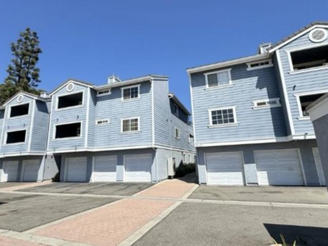 111 S Lakeview Ave, Placentia, CA 92870