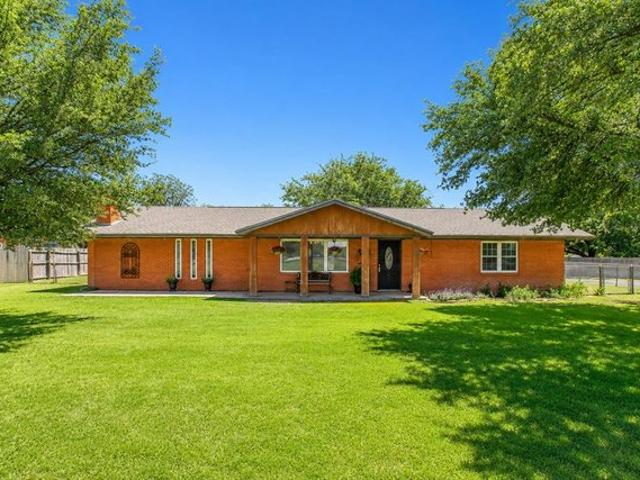111 S Moss Lake Rd, Big Spring, TX 79720
