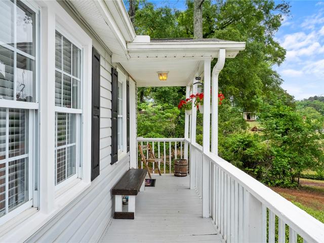 111 Snowden Lane