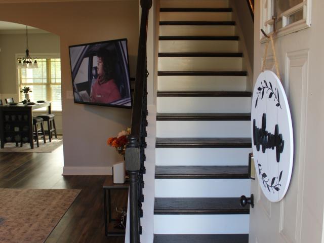 111 Sourwood Lane