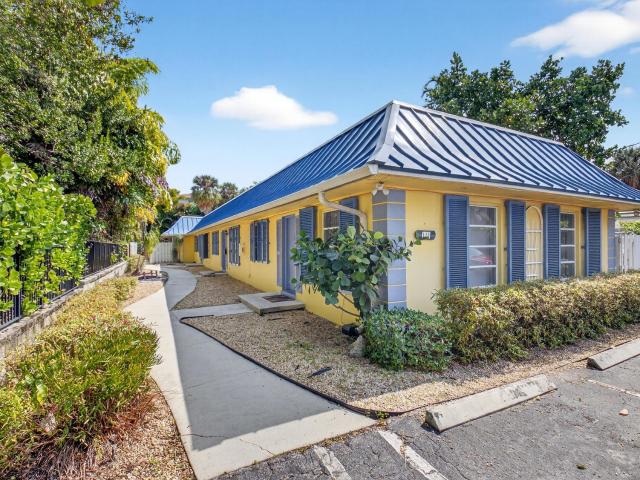 111 SE 7th Avenue Unit A, B, C and D. Delray Beach, US, FL