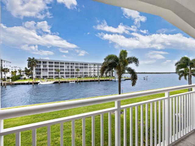 111 Shore Ct, Unit 206, North Palm Beach, FL 33408 | MLS #B26016 | Compass
