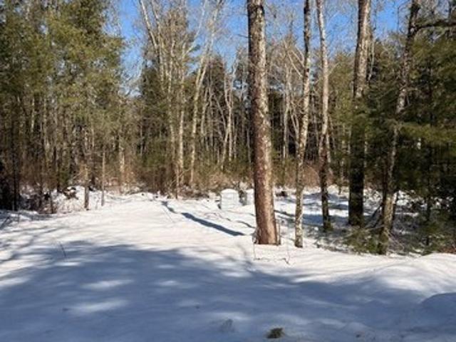 111 Stillman Rd, North Stonington, CT 06359