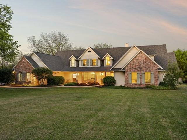 111 Stonecrest Rd, Argyle, TX 76226