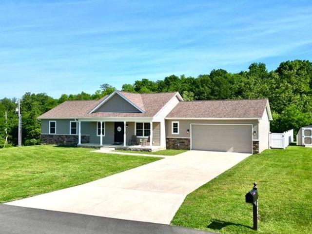 111 Stoneridge Dr, Chillicothe, OH 45601