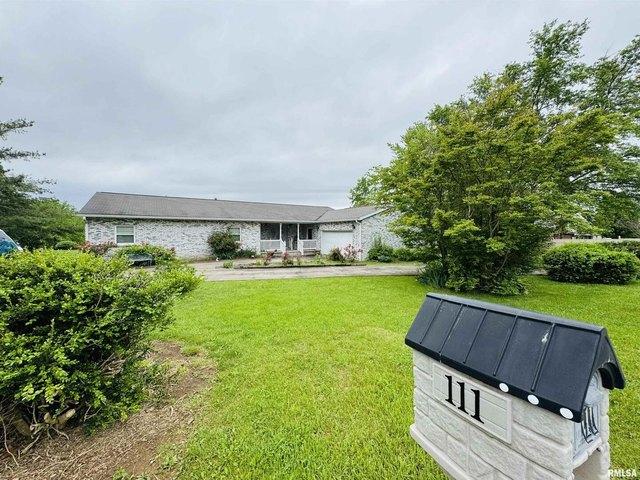 111 Stork St, Anna, IL 62906