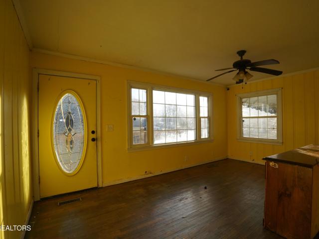 111 Sunset Ave