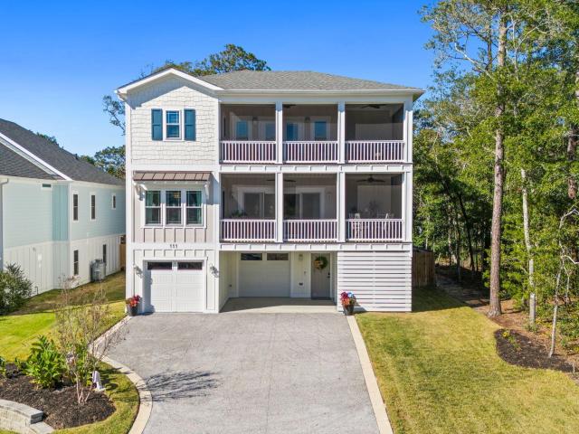 111 SW 22nd Street