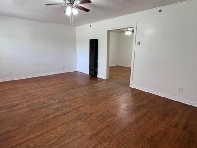 111 SW 26th St, Oklahoma City, OK 73109