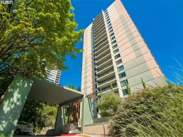 111 SW HARRISON ST APT 18B, PORTLAND, OR 97201 Condo/Townhome.