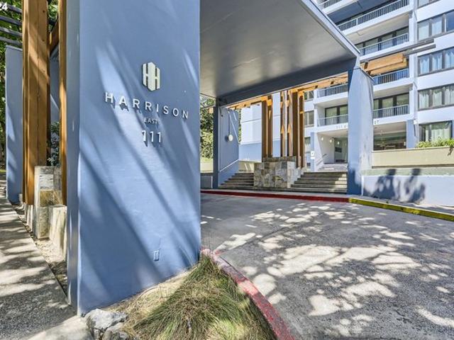 111 SW Harrison St Apt 19A, Portland, OR 97201