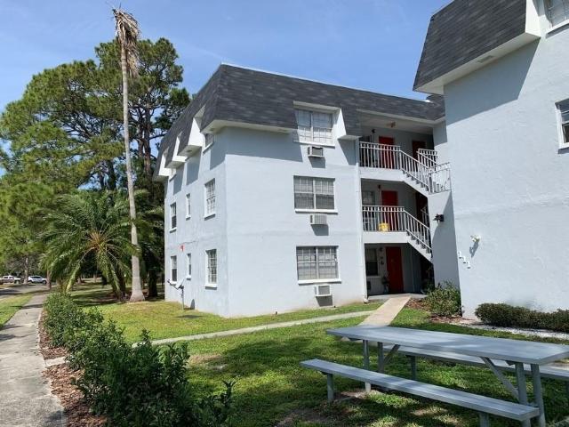 111 SW Madison Cir N, St Petersburg, FL 33703 1 Bedroom Apartment for Rent at 111 Sw Madison Cir N, St. Petersburg, FL 33703 Edgemoor