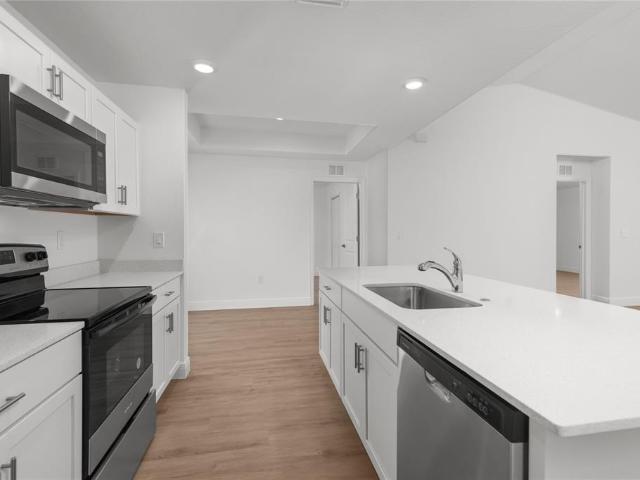 111 Swan Dr, Rotonda West, FL 33947 | MLS #C7506