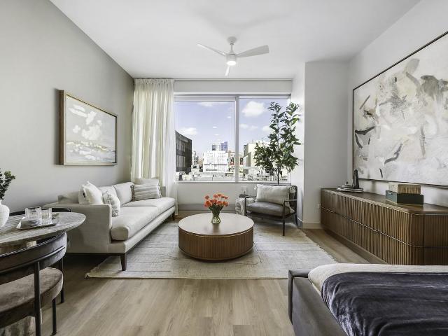 111 Point 2 Bedroom Apartment for Rent at 111 W Illinois St, Chicago, IL 60654 Near North Side