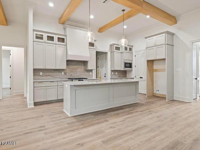 111 Porch View Dr, Lafayette, LA 70508 | MLS #RA2600002