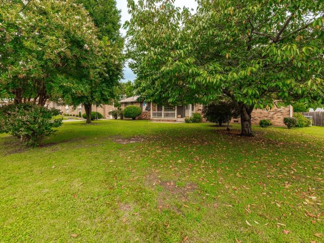 111 Paxton Dr
