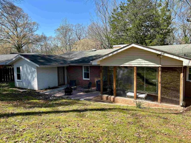 111 Park Cir