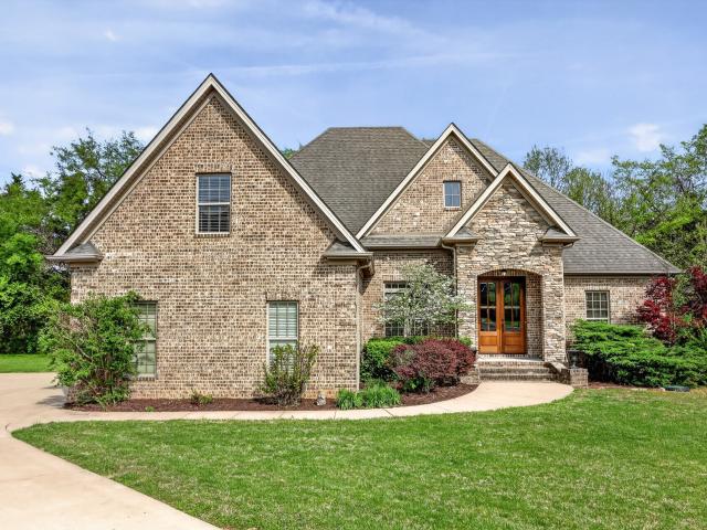 111 Peters Ct