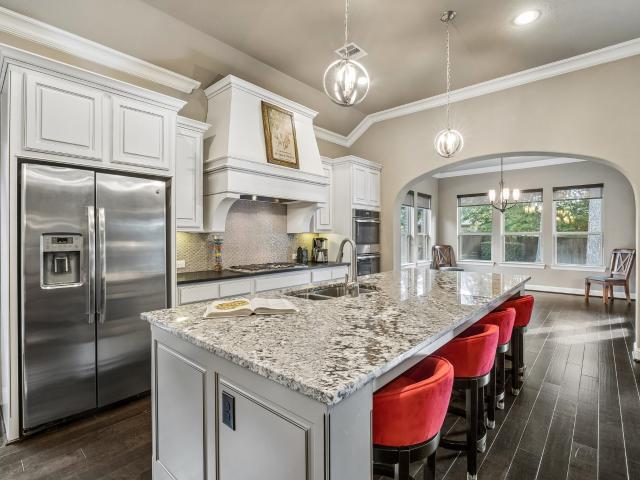 111 Prestwick Court