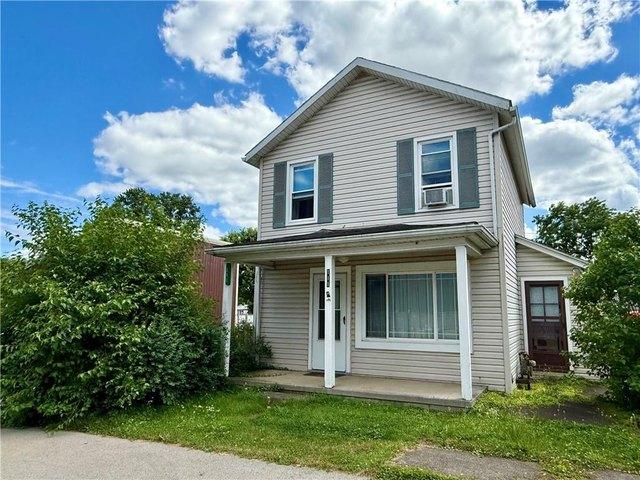 111 Quay St, McGrann, PA 16236