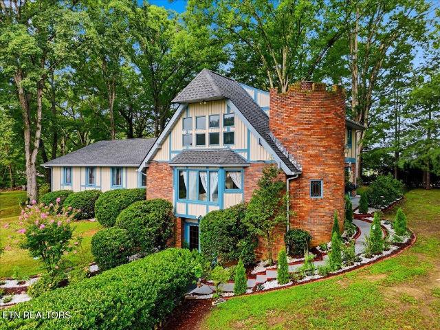 111 Red Oak Rd