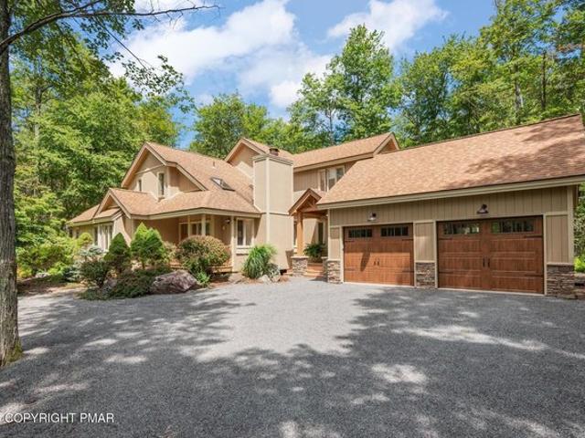 111 Red Fox Cres, Pocono Pines, PA 18350