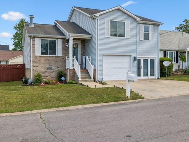 111 River Bend Rd, Hendersonville, TN 37075