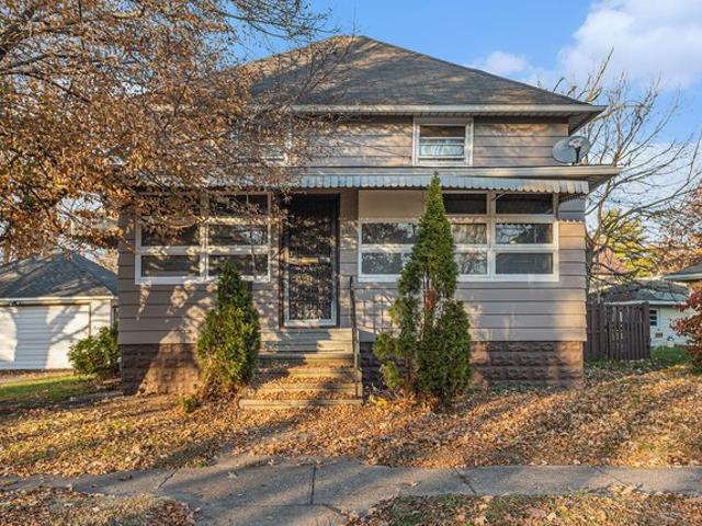 111 River Dr, Three Rivers, MI 49093