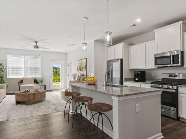 111 River Knoll Dr, Easley, SC 29640