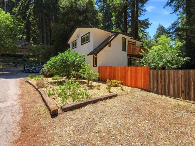 111 River Lane
