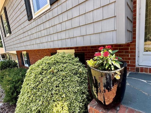 111 Ridgewood Drive