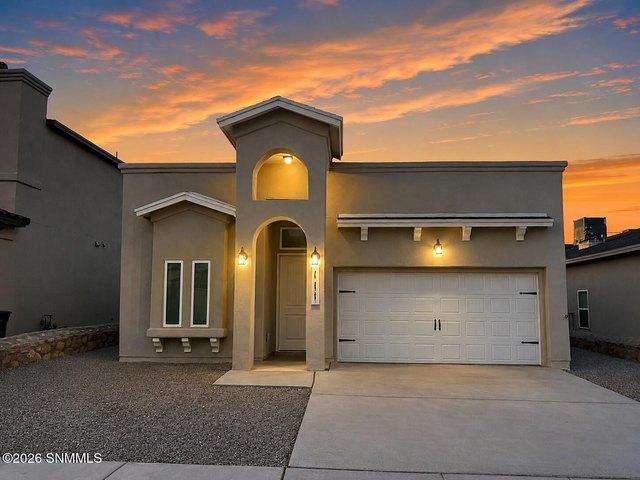 111 Ruth Trl, Sunland Park, NM 88008