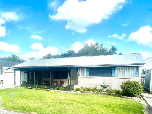 111 W 204th St, Galliano, LA 70354 | MLS #BY2025022 | Compass