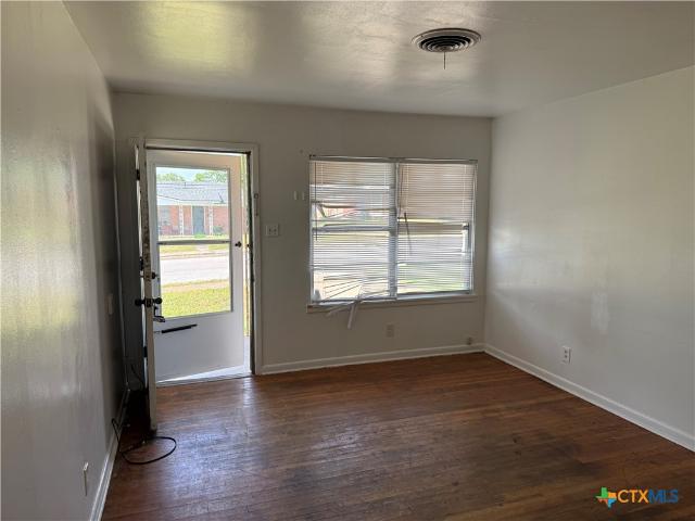 111 W Vardeman Avenue