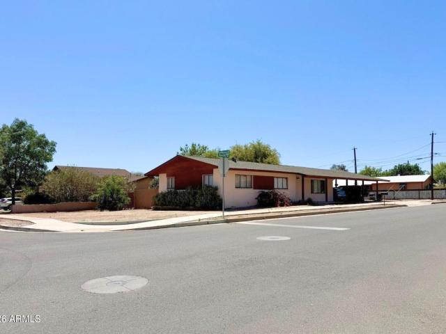 111 W Apache Street