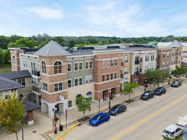 111 W Fulton St Unit 207, Edgerton, WI 53534