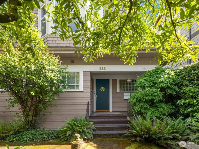 111 W Kinnear Place