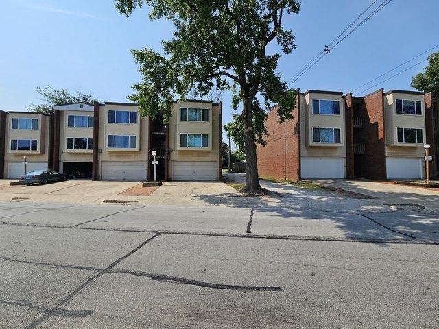 111 W Park St, Urbana, IL 61801