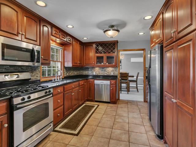111 Washburne Drive
